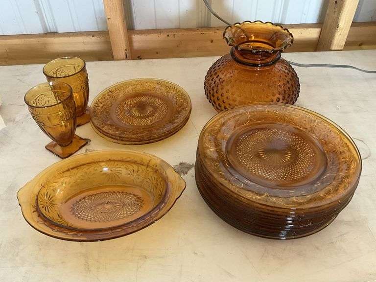 Amber glass Daisy pattern dishes, hobnail lamp - Legacy Auction Company