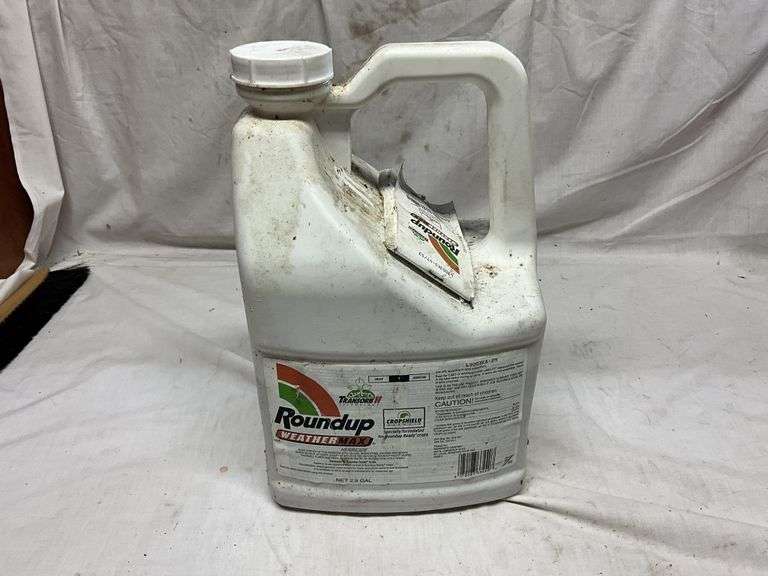 Roundup Weather Max, 1/2 full - Legacy Auction Company