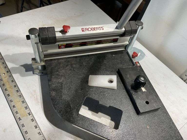 Roberts tile cutter - Legacy Auction Company