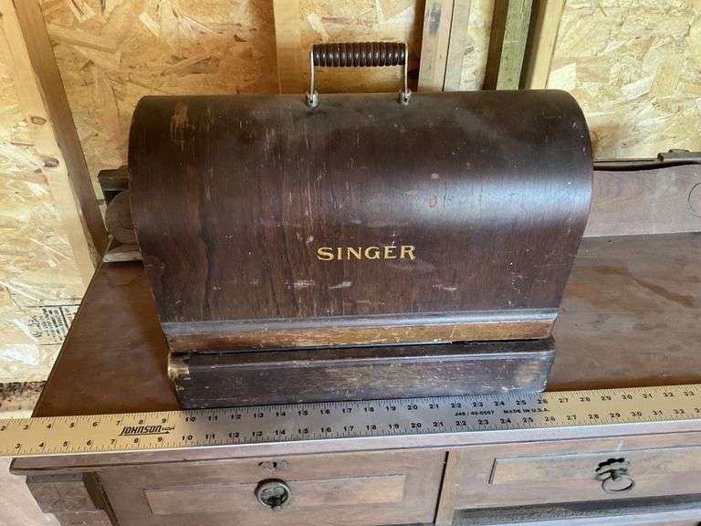 Antique Singer sewing machine, damaged cord - Legacy Auction Company