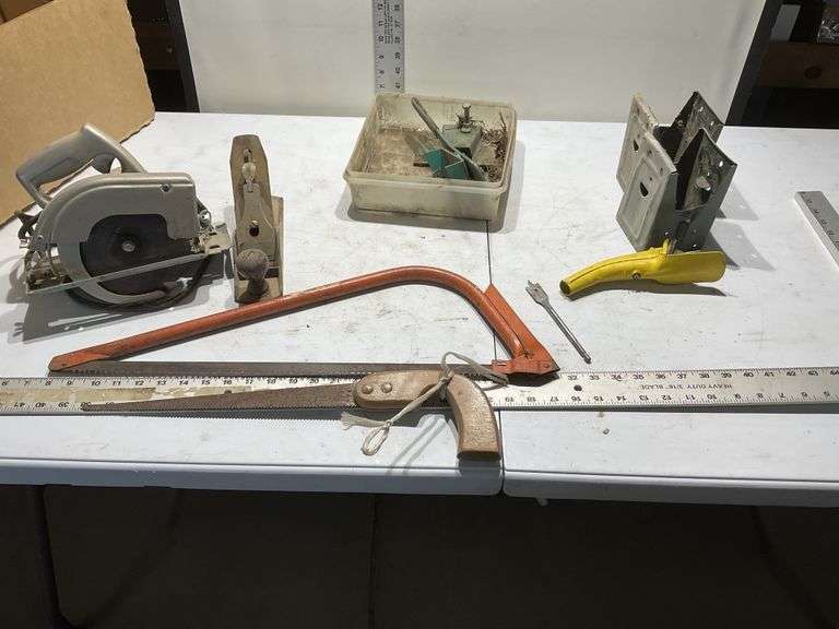 Circular saw, hand plane, bow saw etc - Legacy Auction Company