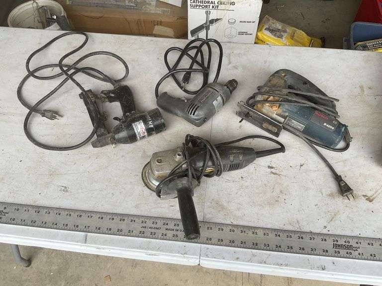 Assorted power tools - Legacy Auction Company