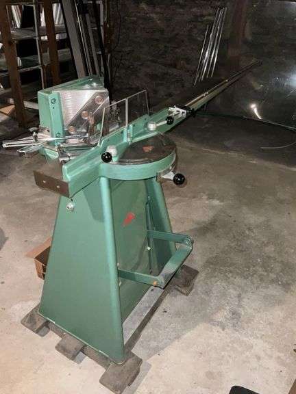 Morso miter wood chopper, 6 sets of extra blades, in basement, bring ...