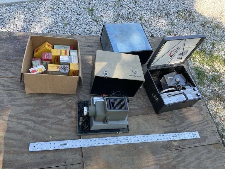 Vintage slide projectors and accessories - Legacy Auction Company