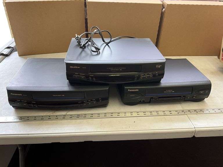 Quasar and Panasonic VCR plus - Legacy Auction Company