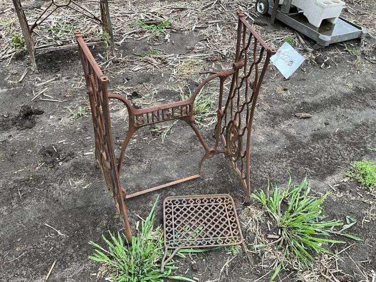 treadle sewing machine base - Legacy Auction Company