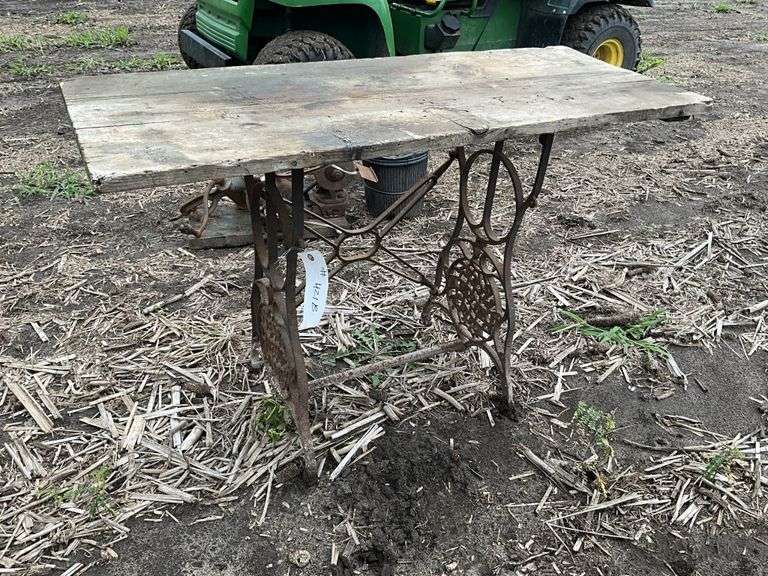 Treadle sewing machine base/table - Legacy Auction Company