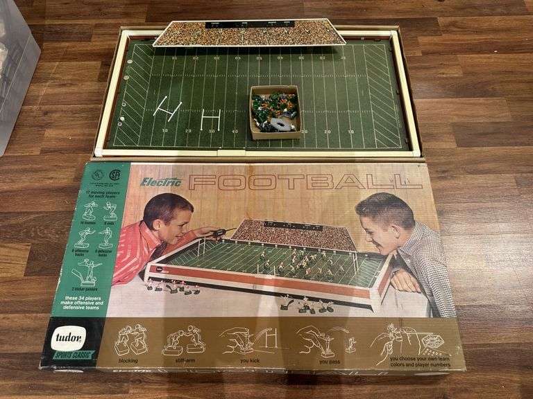 Tutor Sports classic electric football - Legacy Auction Company