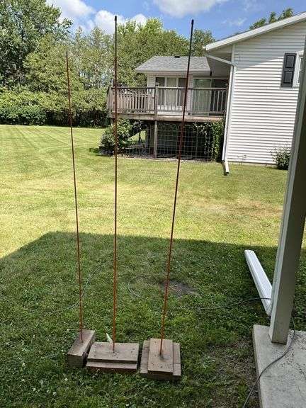 3 Driveway markers - Legacy Auction Company