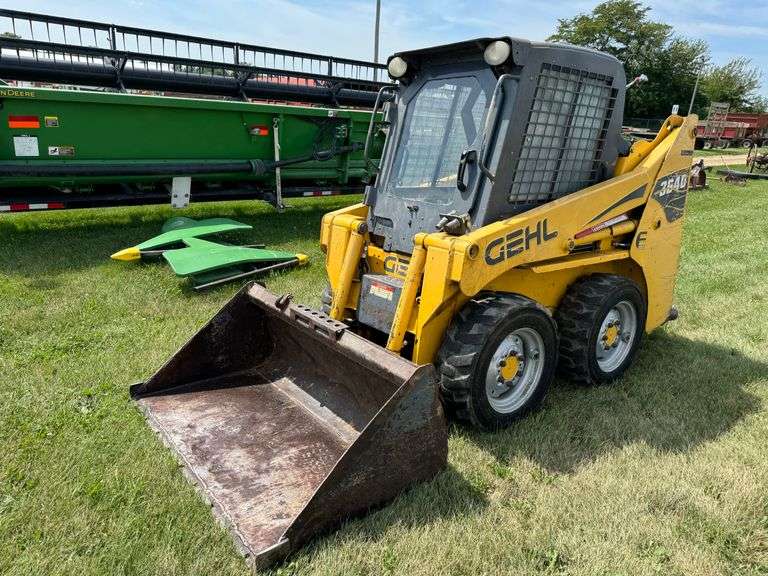 3640 E series Gehl skid steer - Legacy Auction Company