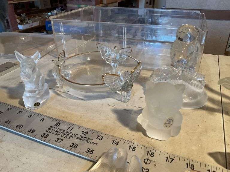 Animal glass pieces - Legacy Auction Company