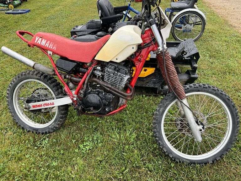 Yamaha Mono Cross motorcycle, will fire with - Legacy Auction Company