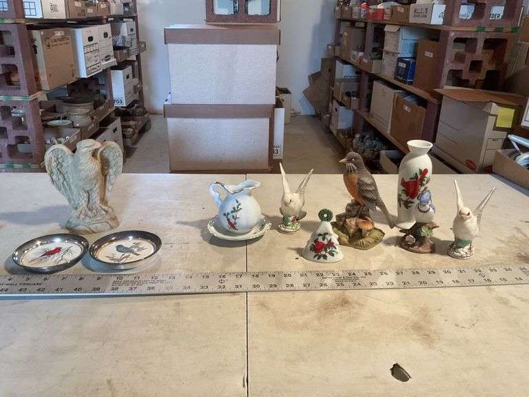 Lefton etc. Lefton pieces on right in picture - Legacy Auction Company