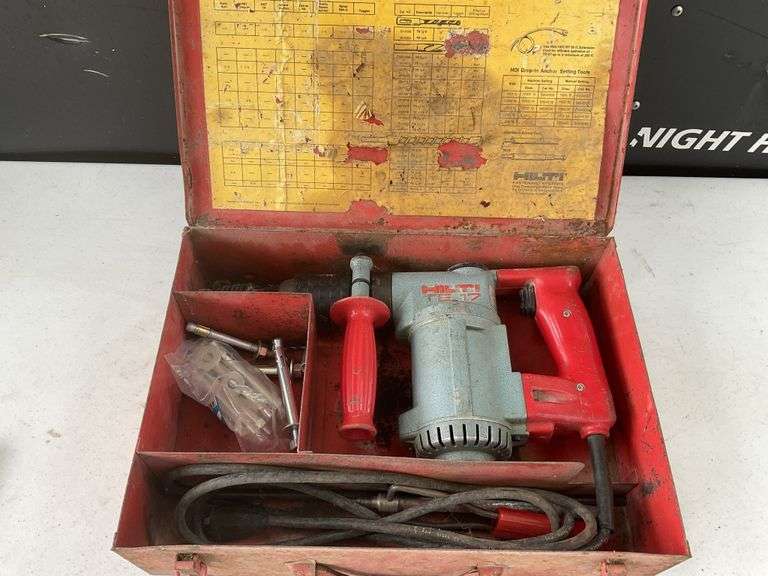 Hilti TE 17 rotary hammer drill - Legacy Auction Company