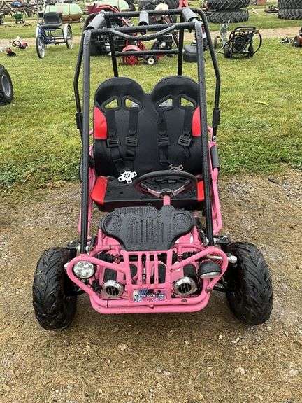 Kids dune buggy, runs - Legacy Auction Company
