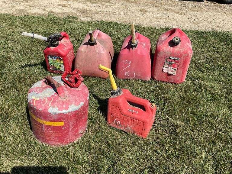Assorted gas cans - Legacy Auction Company