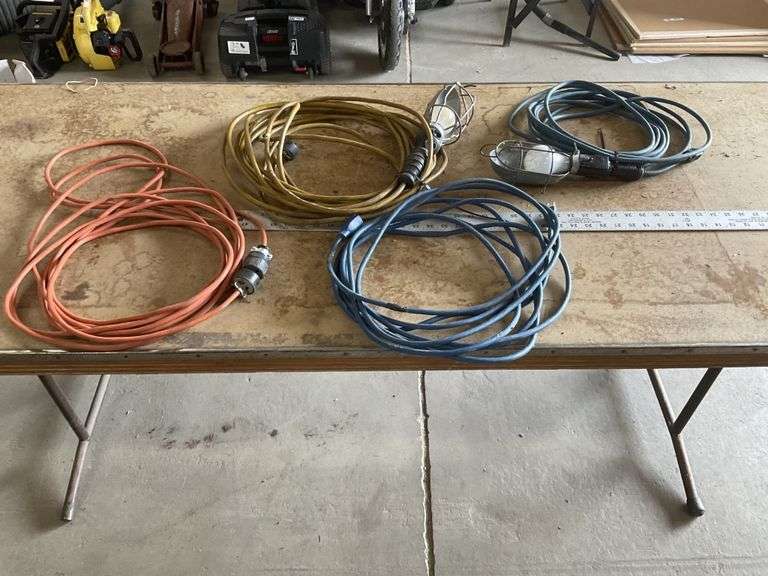 2 trouble lights and 2 drop cords - Legacy Auction Company