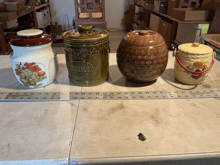 Cookie jars - Legacy Auction Company