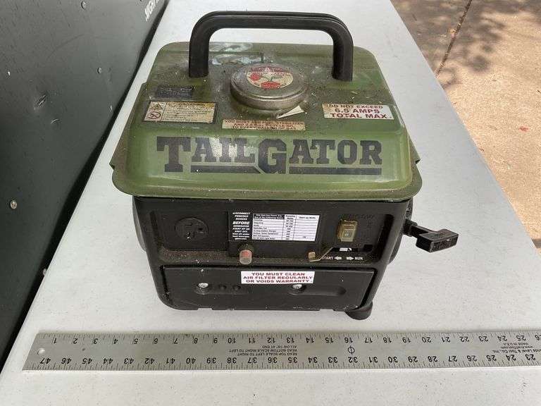 Tail Gator Generator. Runs - Legacy Auction Company