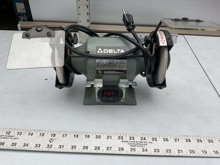 Delta grinder - Legacy Auction Company