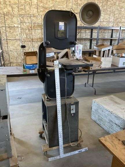 Cal-Hawk 14" band saw - Legacy Auction Company