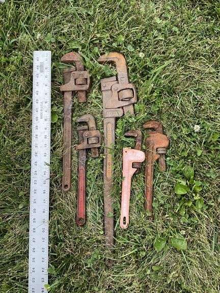 Assorted pipe wrenches - Legacy Auction Company