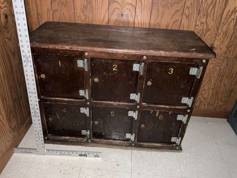 Wooden locker, no keys! - Legacy Auction Company