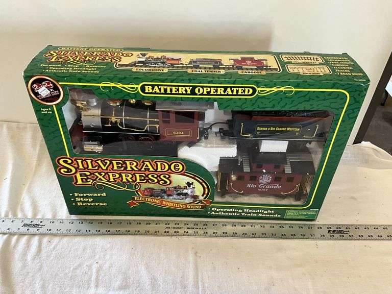Silverado Xpress train set - Legacy Auction Company