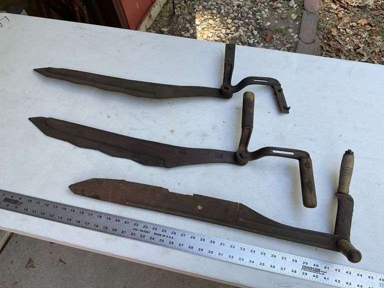 Antique hay knives - Legacy Auction Company