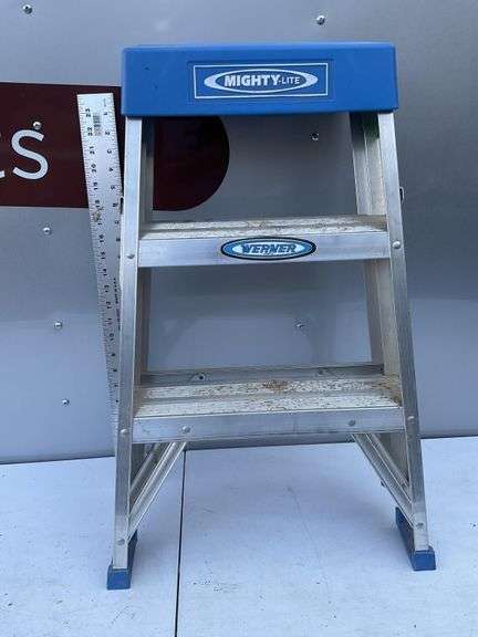 Werner 26" step ladder - Legacy Auction Company
