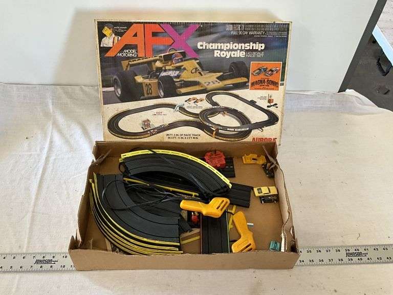 AFX HO scale race set - Legacy Auction Company