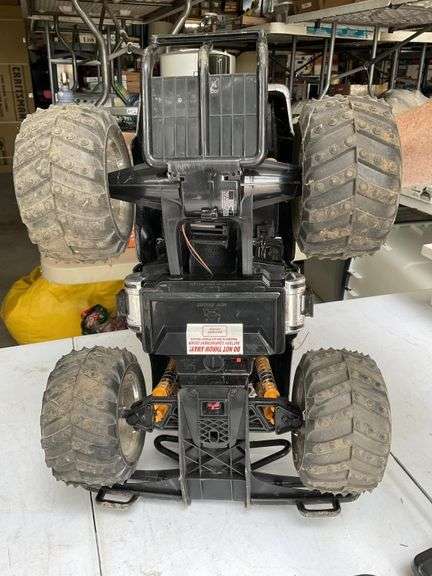 New bright remote control truck. Does not work - Legacy Auction Company