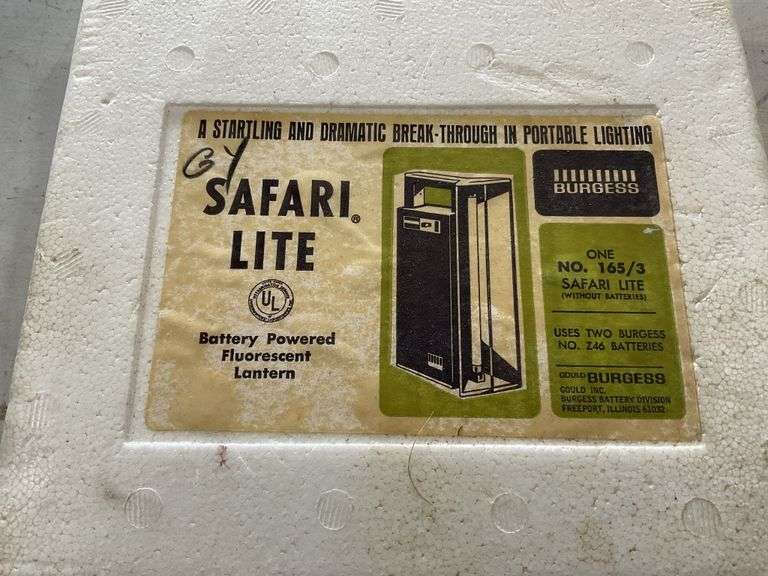 Safari light - Legacy Auction Company