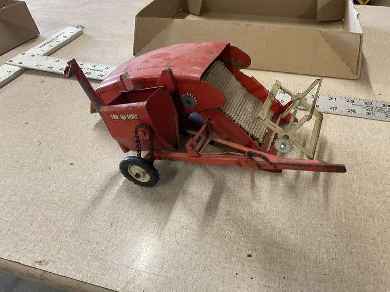Tru-Scale combine - Legacy Auction Company