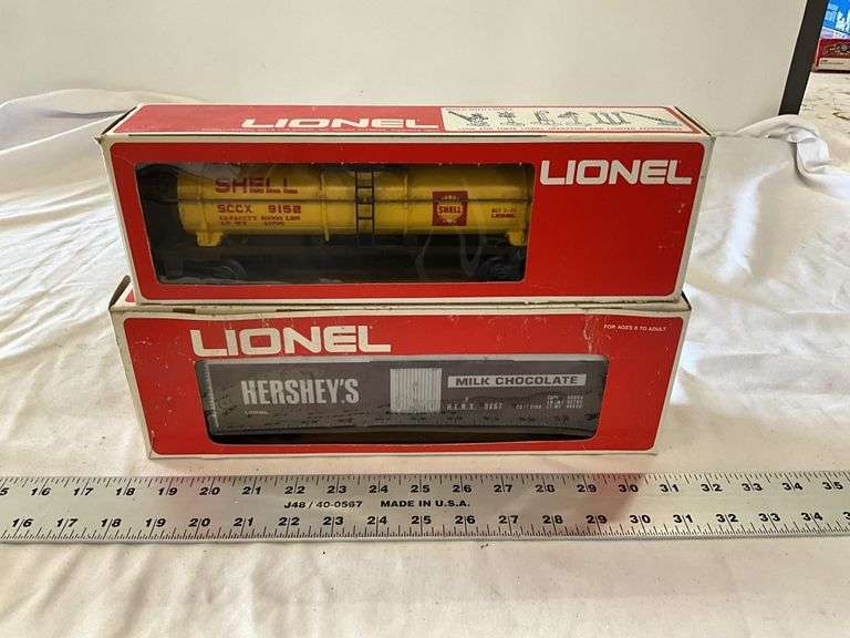 LIONEL O gauge Hershey's freight car and Shell - Legacy Auction Company