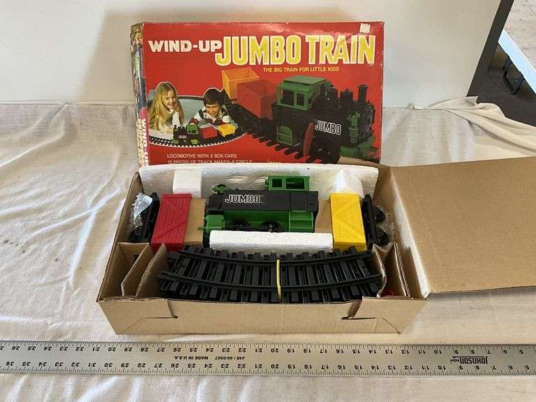Wind-up jumbo train - Legacy Auction Company