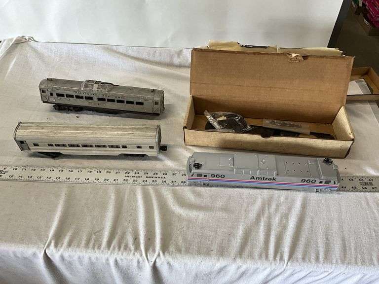 LIONEL O scale train parts - Legacy Auction Company