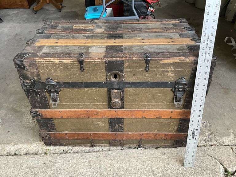 Antique trunk - Legacy Auction Company