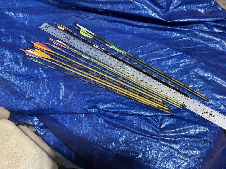 Assorted arrows - Legacy Auction Company