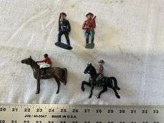 Vintage cast-iron figurines - Legacy Auction Company