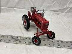 Farmall MV tractor - Legacy Auction Company