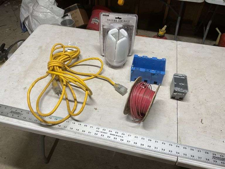 Drop cord, LED light bulb, 14 gauge single strand - Legacy Auction Company