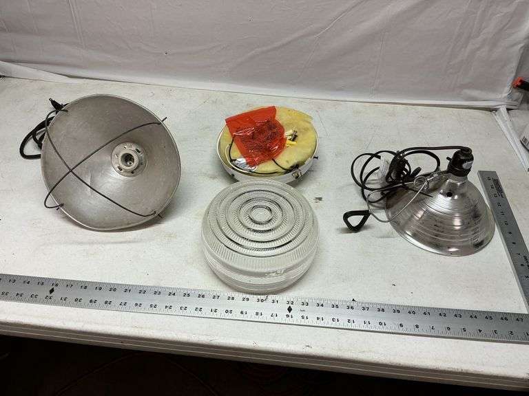 Light fixtures - Legacy Auction Company