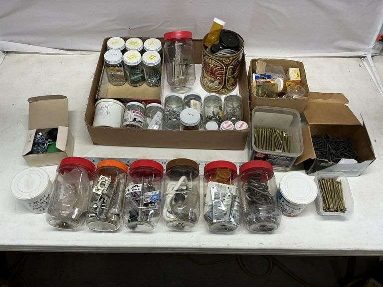 Assorted hardware - Legacy Auction Company