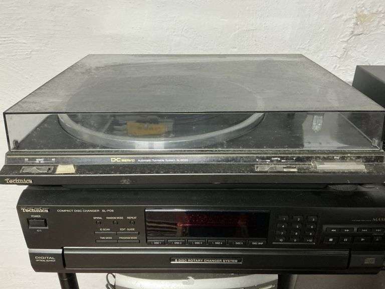 Technics turntable and compact disc changer - Legacy Auction Company