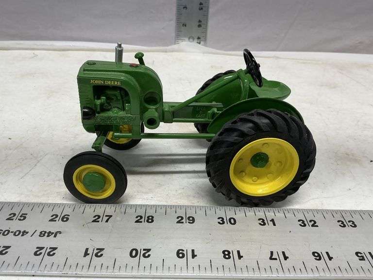 John Deere model L? Tractor - Legacy Auction Company