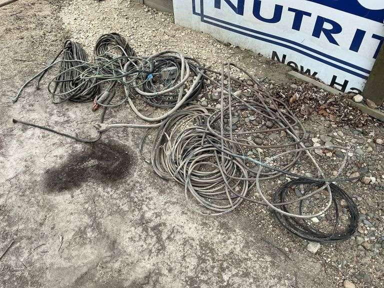 Assorted copper wire - Legacy Auction Company