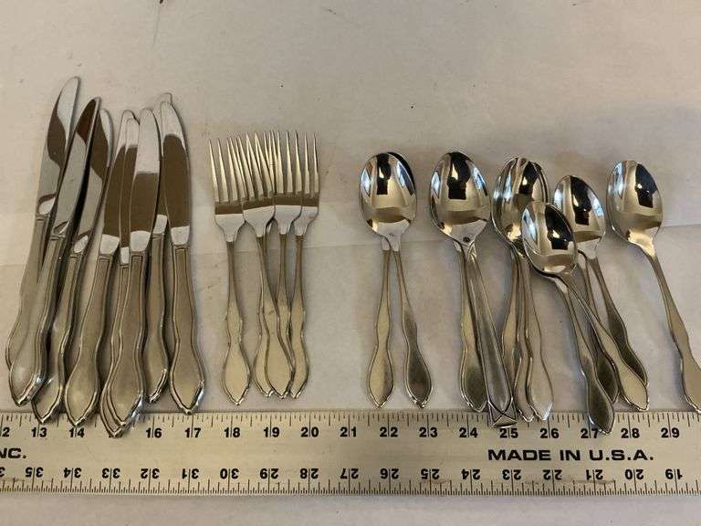 Oneida flatware - Legacy Auction Company