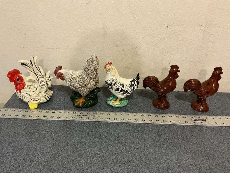 Rooster figurines - Legacy Auction Company