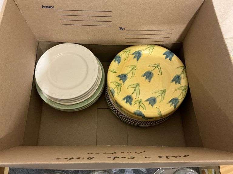 Assorted kitchen items/bowls and plates - Legacy Auction Company